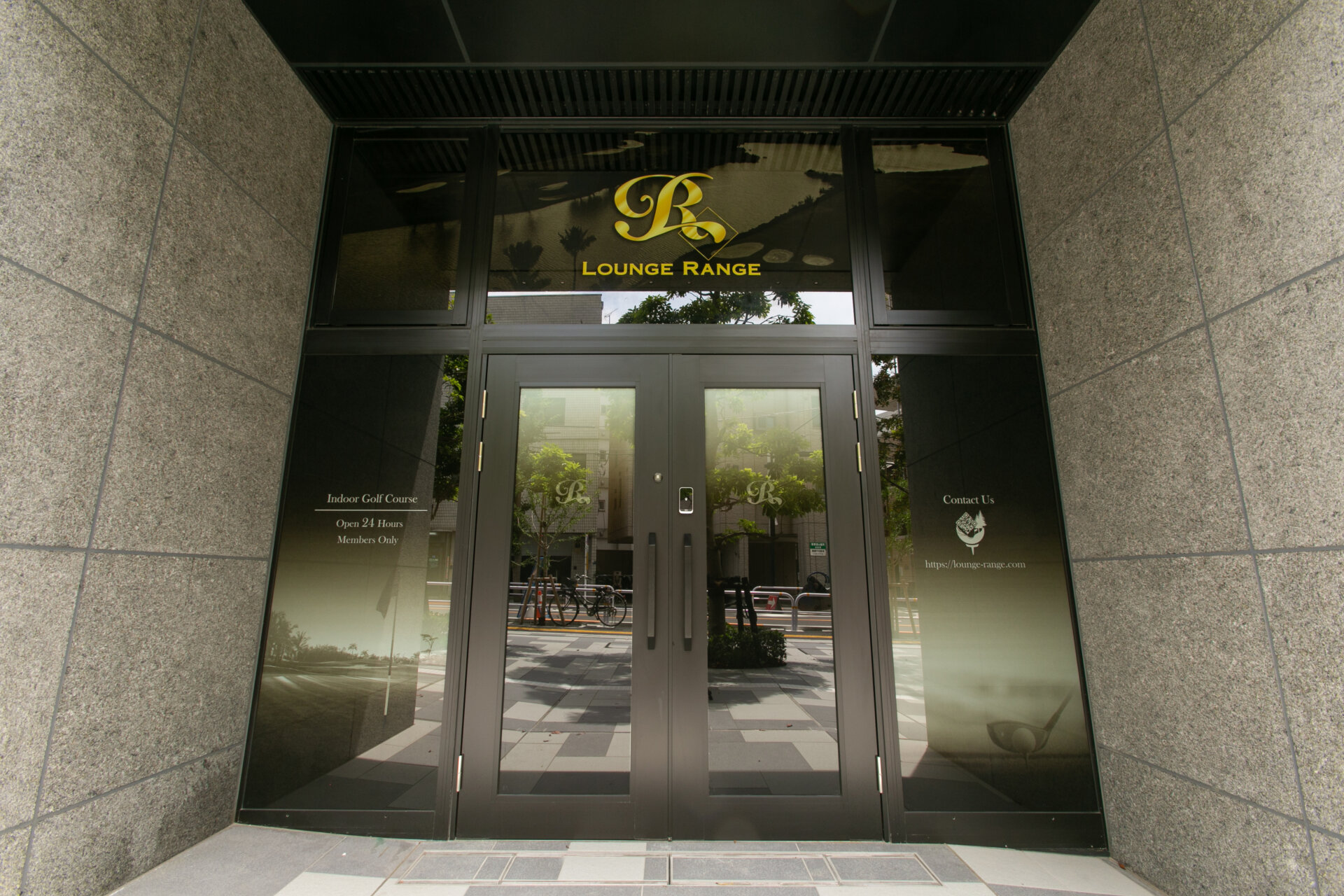 Monthly Lounge Range 12月号（11/5発売） | LoungeRange（ラウンジレンジ）｜24時間営業の会員制インドア ...